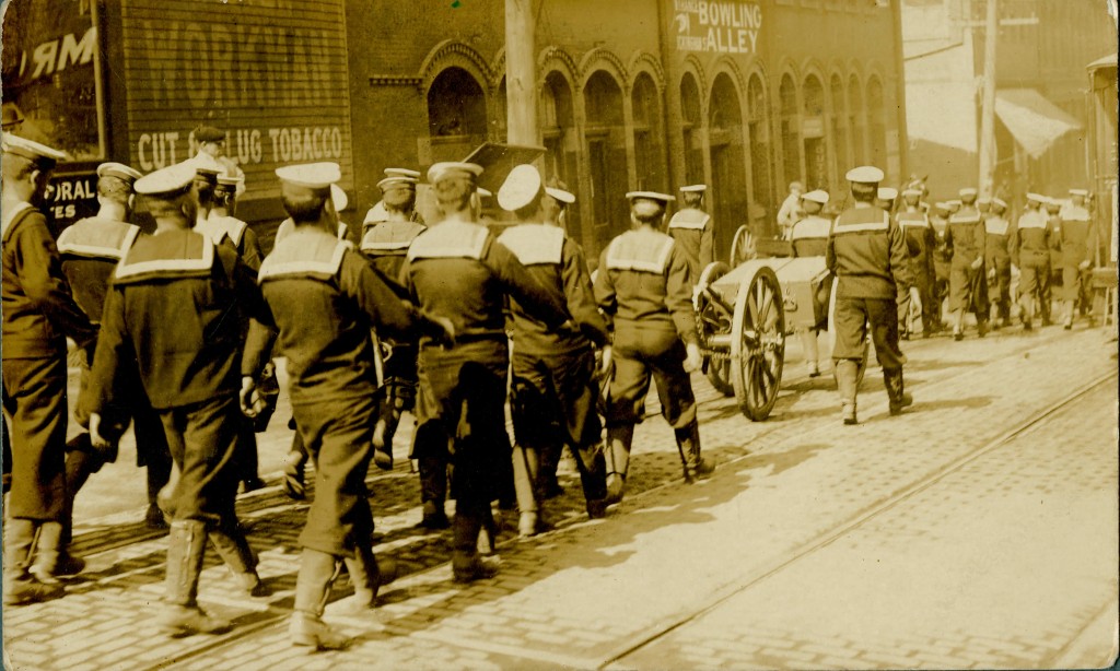 Photographs - Home Front Photographs | Canada and the First World War