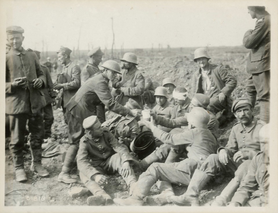 Photographs - Battles and Fighting Photographs | Canada and the First ...