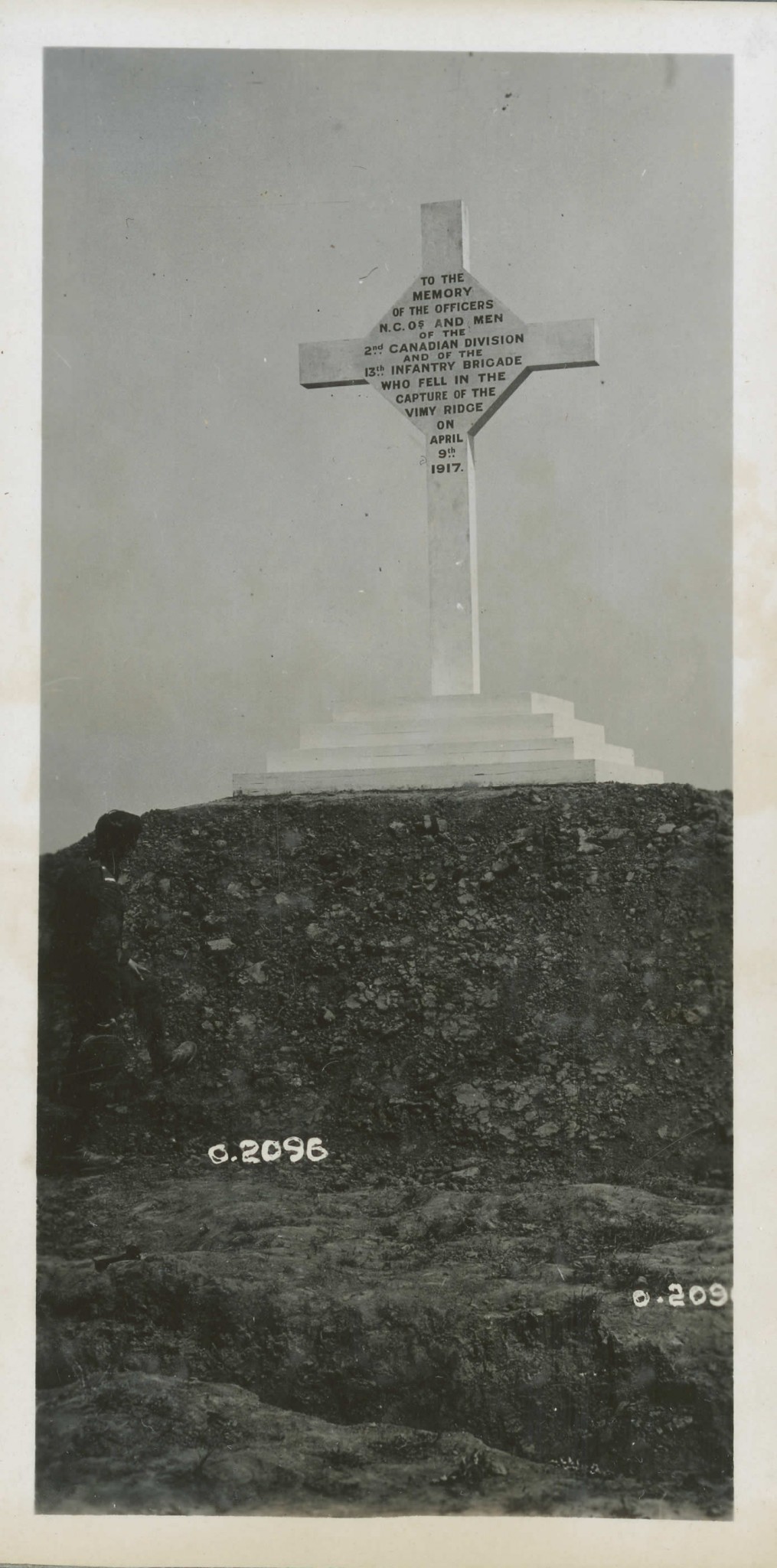 Photographs - Life at the Front Photographs | Canada and the First ...