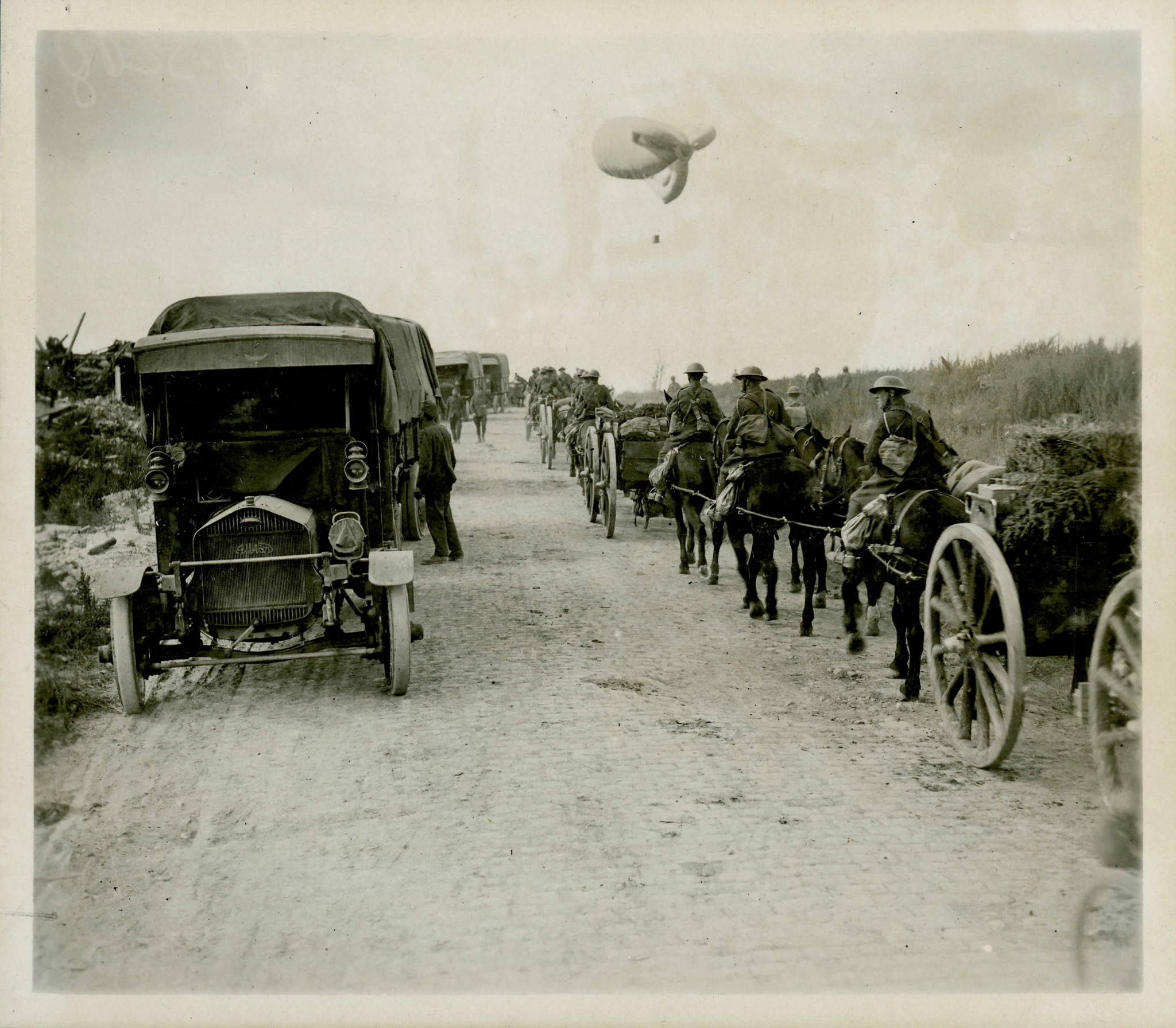 Photographs - Battles and Fighting Photographs | Canada and the First ...