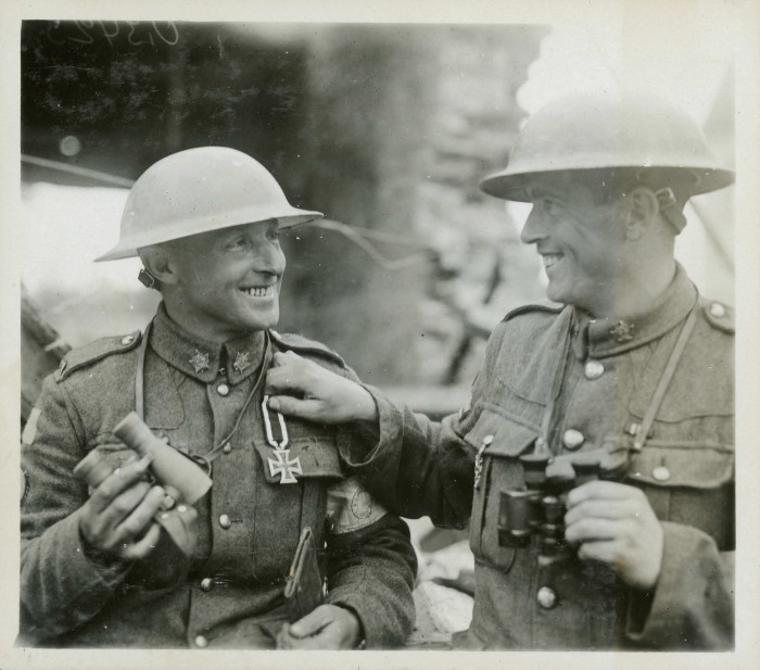 Photographs - Life at the Front Photographs | Canada and the First ...