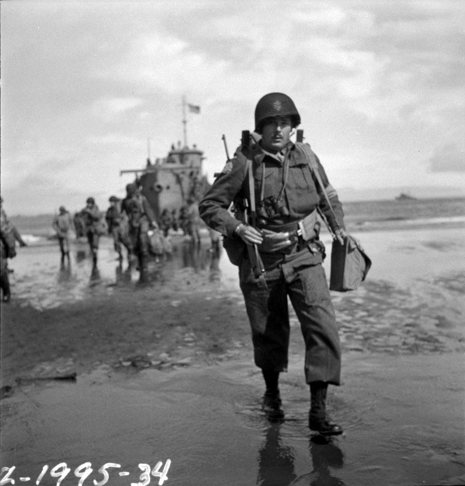 Canadian Soldiers Fighting Ww2